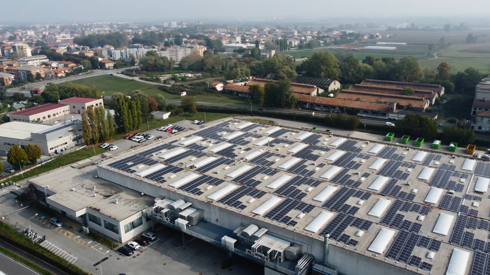 Poste Italiane: a Melzo il più grande impianto fotovoltaico della ...