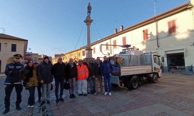 A Melzo arriva la nuova idropulitrice per "tirare a lucido" la città ...
