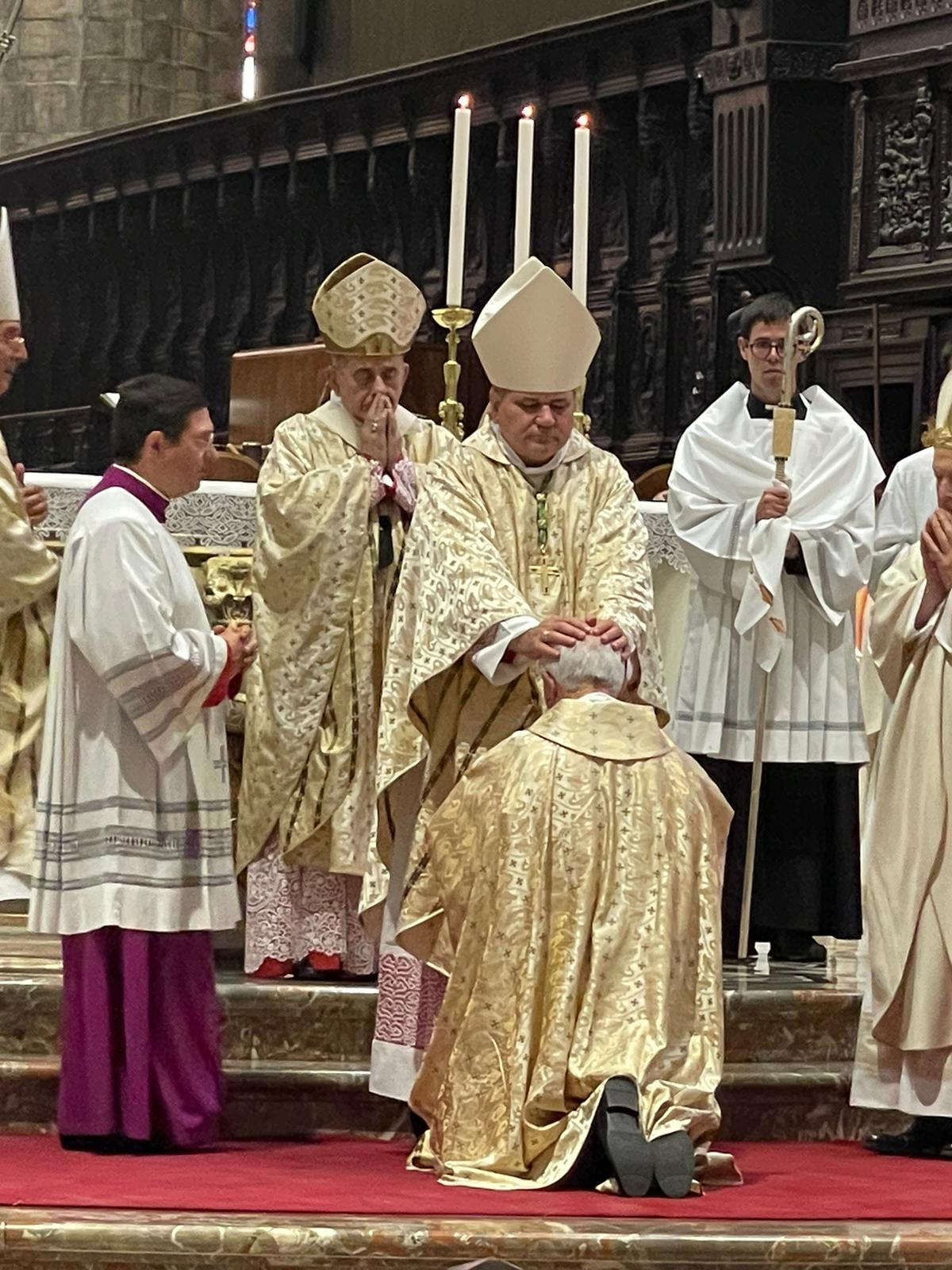 L'ex vicario di Cassina monsignor Michele Di Tolve è stato ordinato ...
