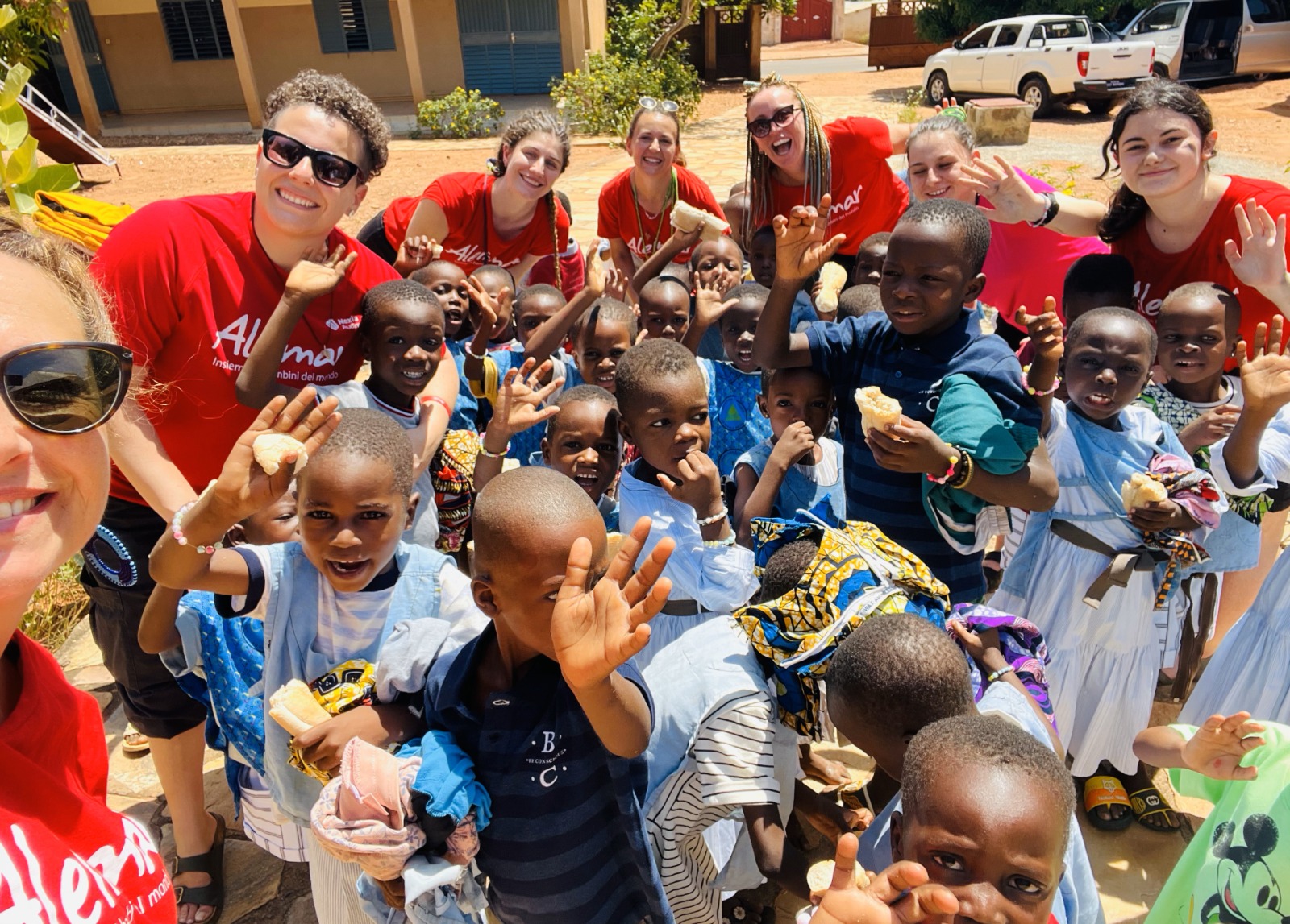 Dieci eroi "normali" in Africa per aiutare centinaia di bambini con ...